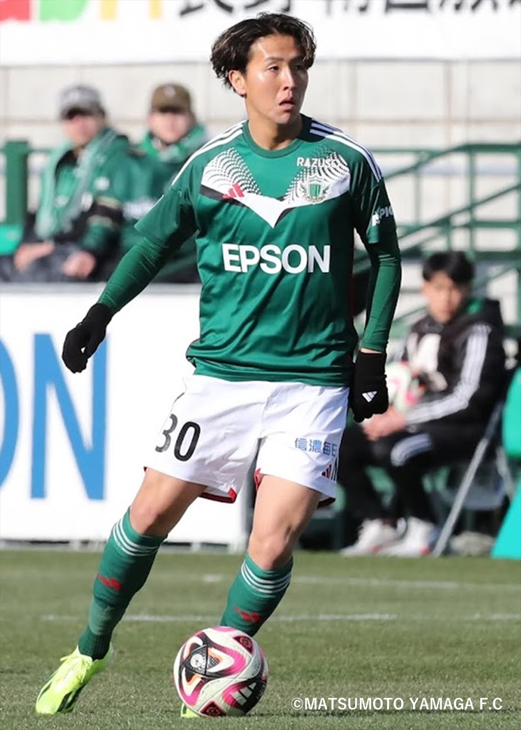 HATTRICK（ハットトリック）-選手の想いをファンへ届ける公式オークション！ | 入札ページ